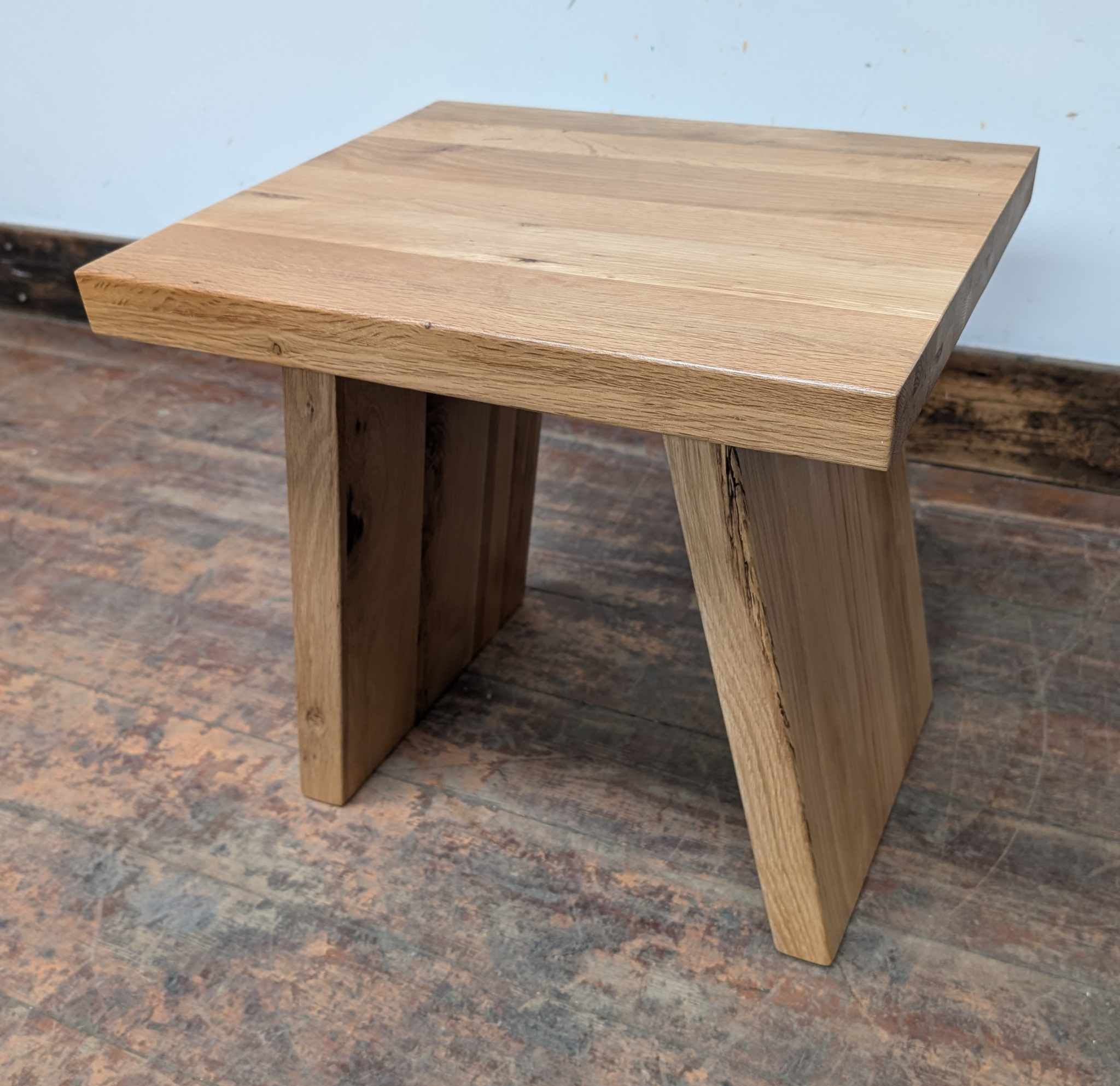 Cantilever Rustic Oak Wood Stool – Browsers Emporium